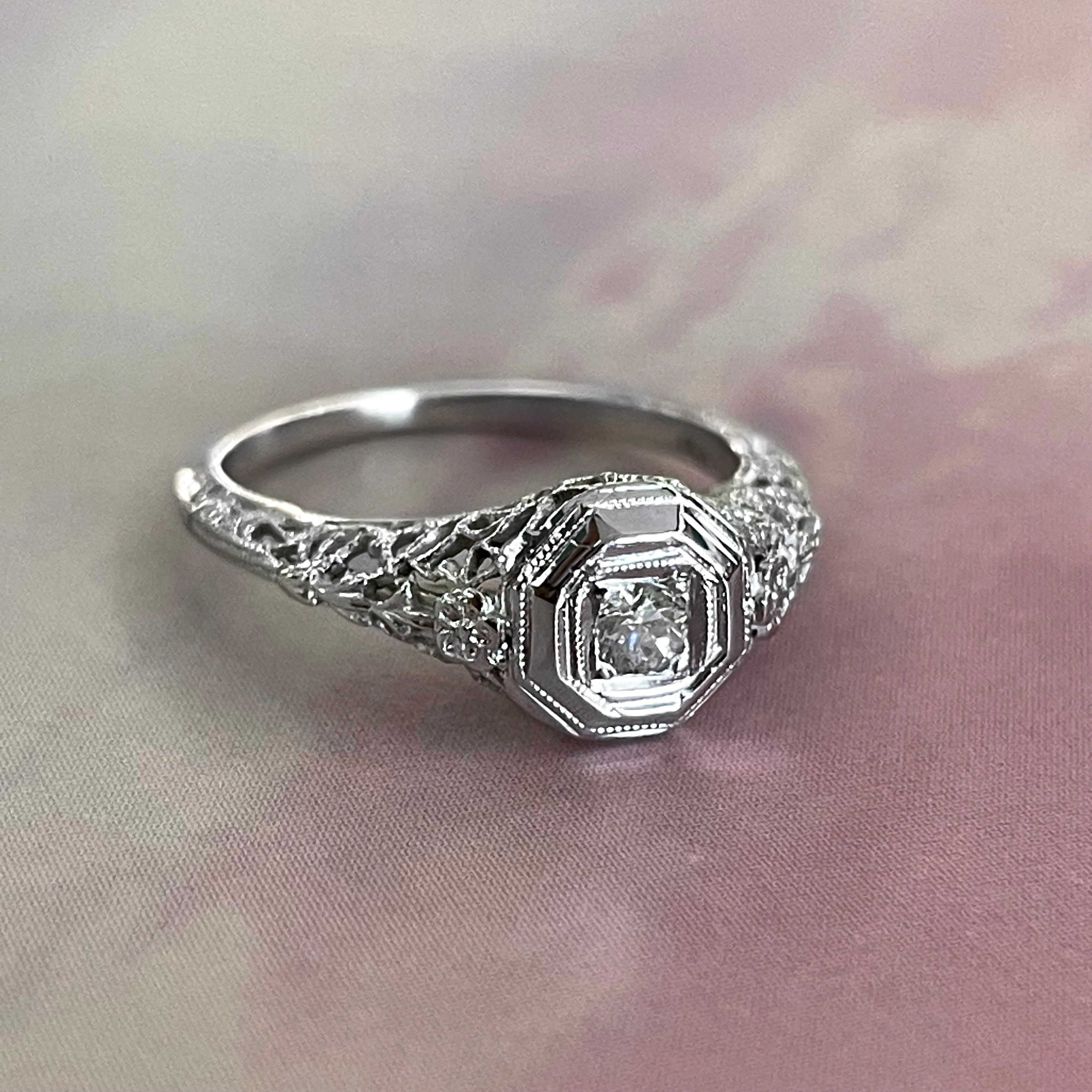 ESTATE 18K WHITE GOLD FILIGREE RING WITH SCROLL WORK AND .07TCW CENTER ...